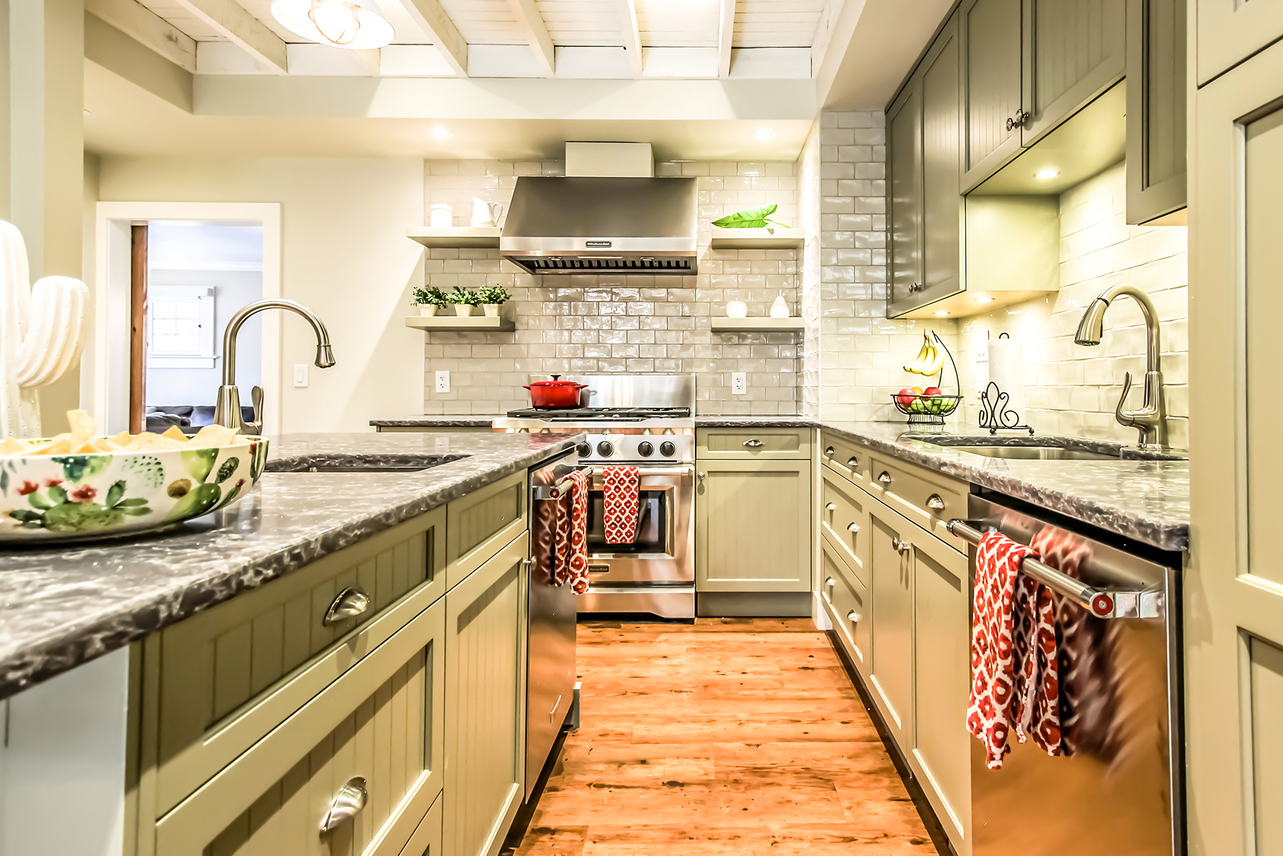 Chatham House - Homepage - Chatham House | B&B Kelowna, BC